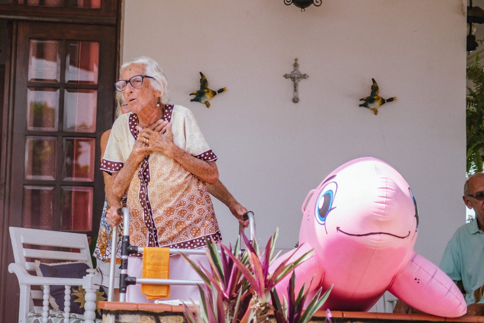 Aos 99 anos, morre Dona Florise, 'musa' do carnaval em Paquetá ...