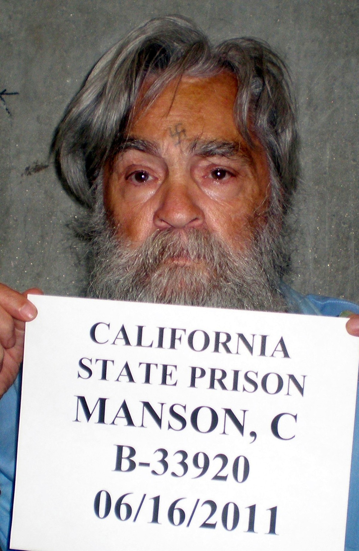 Charles Manson volta às manchetes nos EUA com legado de racismo ...