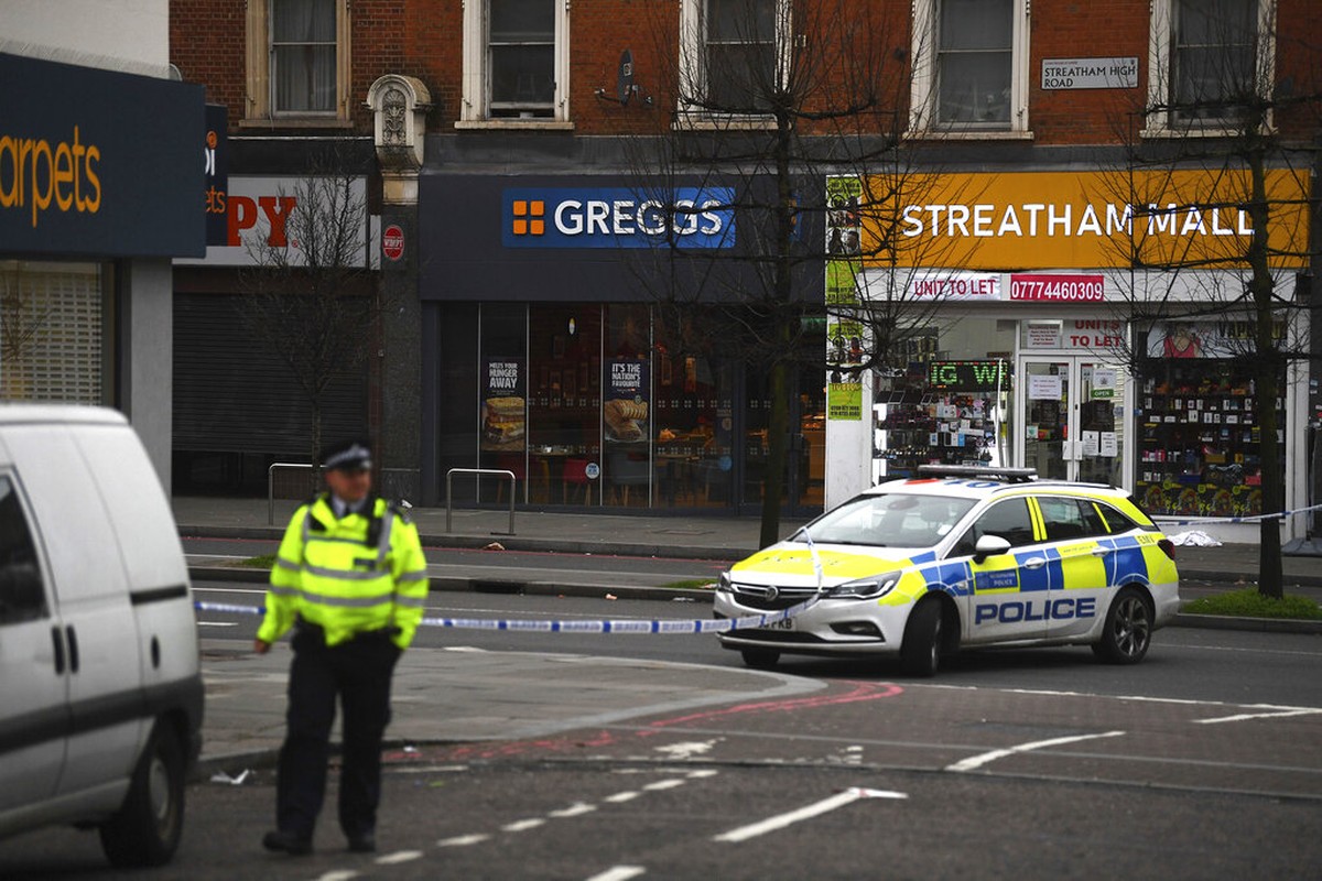 Estado Islâmico reivindica ataque com faca em Londres | Mundo | G1