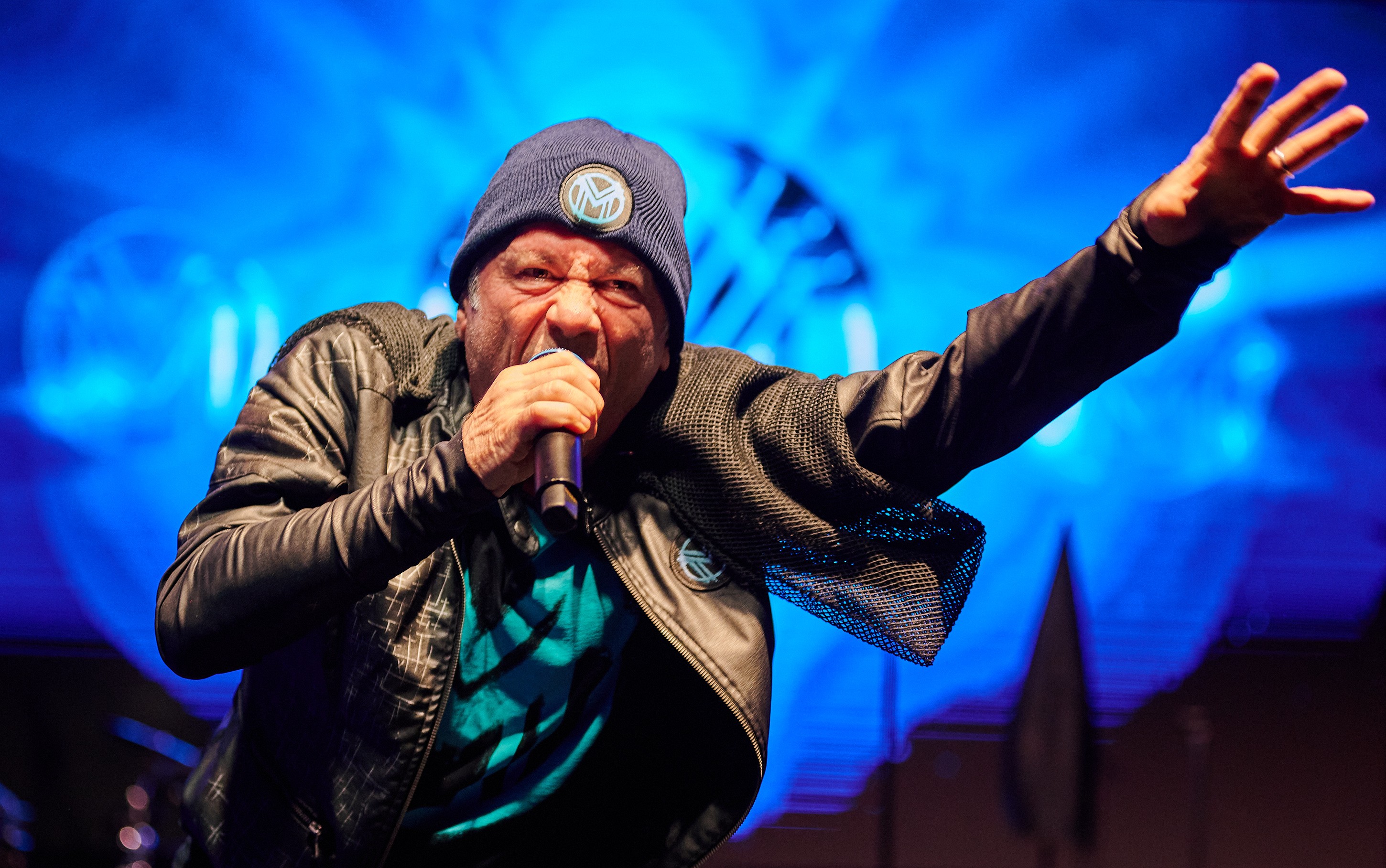 Bruce Dickinson faz show 'quente' na apresentação de 'The Mandrake ...