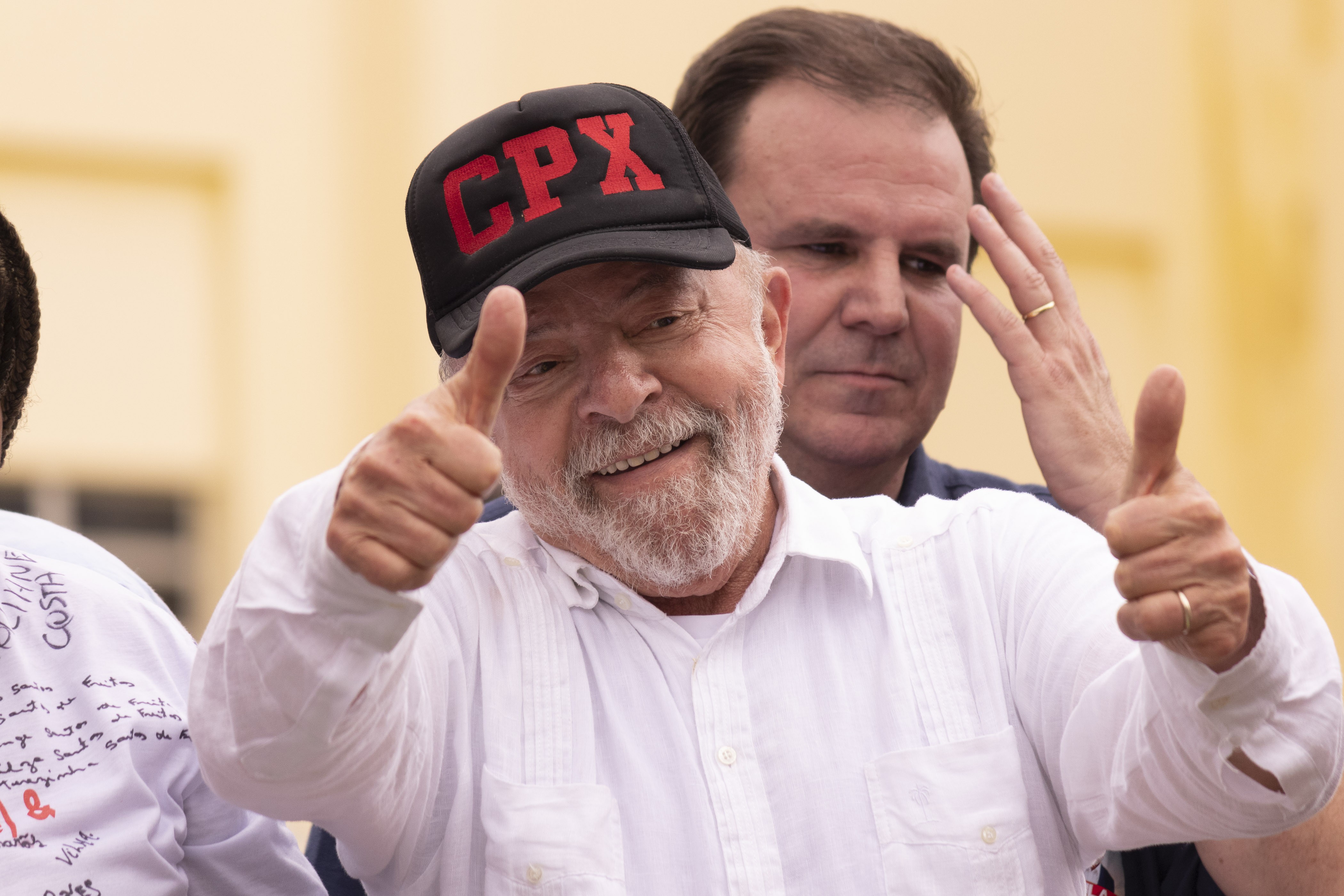 Boné CPX usado por Lula vira hit entre famosos; acessório vale ainda ...
