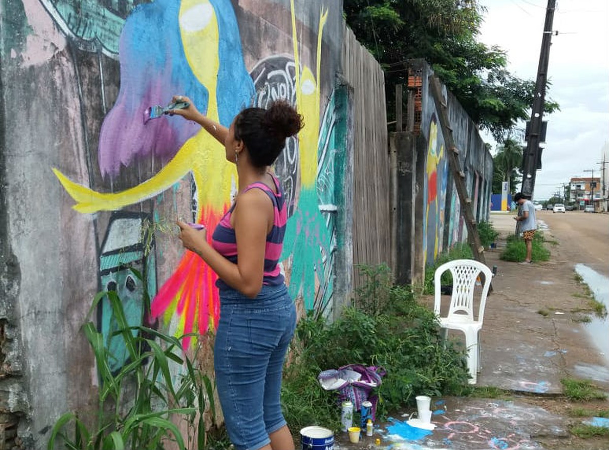 Artista leva arte da rua em 30 obras para exposição gratuita em galeria ...