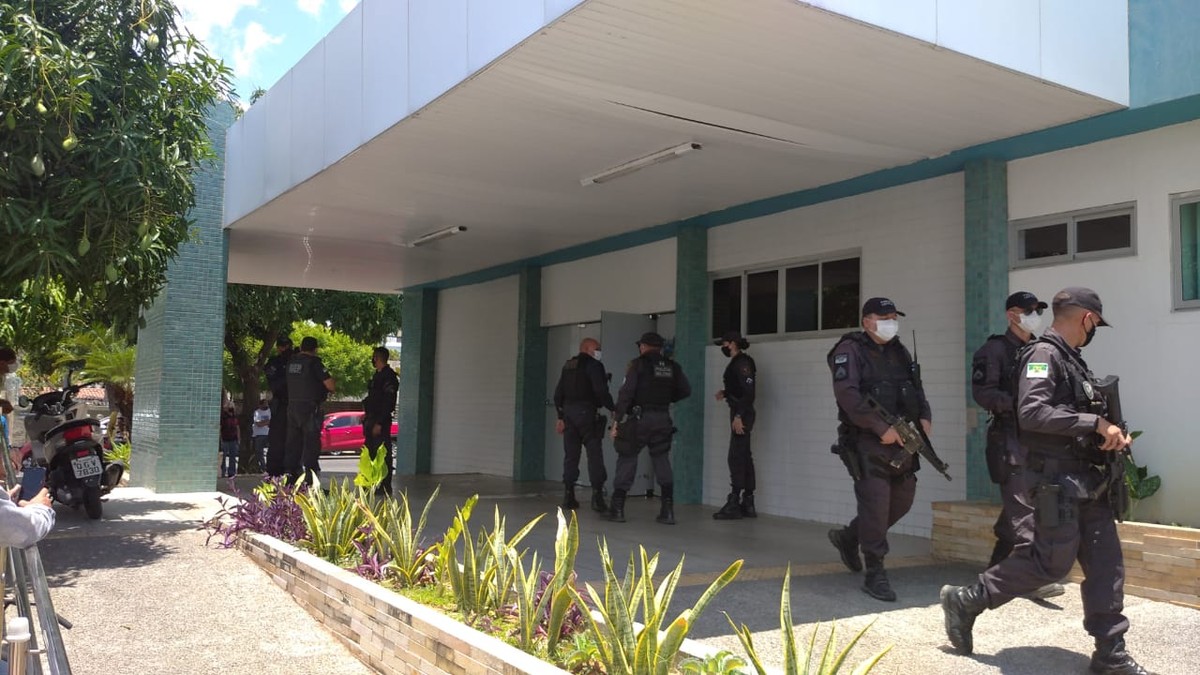 Criminoso é Baleado Ao Tentar Assaltar Vigilante De Hospital E