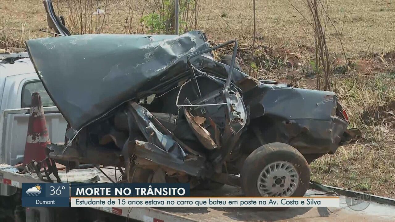 Adolescente morre após carro bater em poste e partir ao meio em Ribeirão Preto, SP | Ribeirão ...