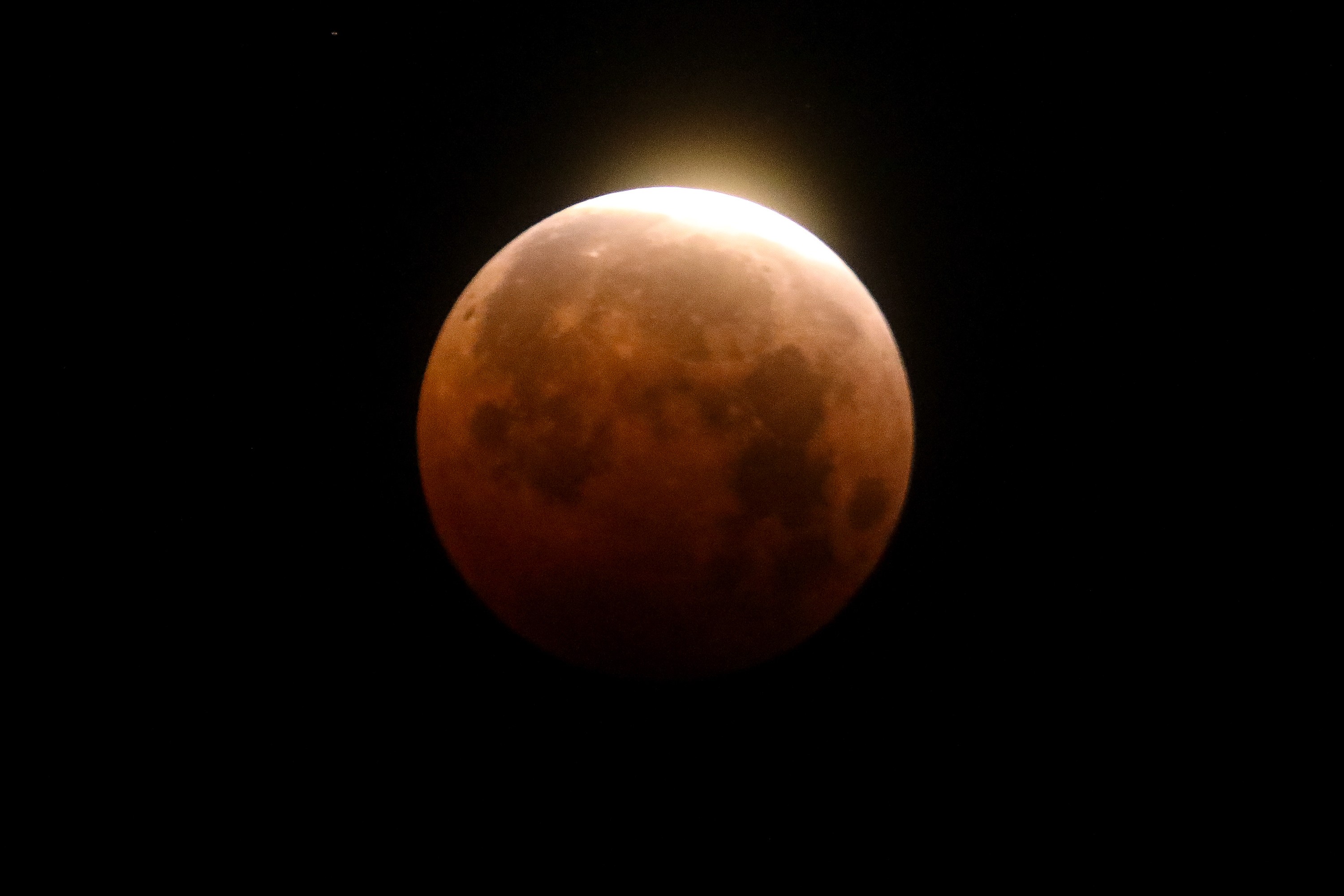 Eclipse total da Lua poderá ser visto em Goiás nesta sexta-feira; saiba ...