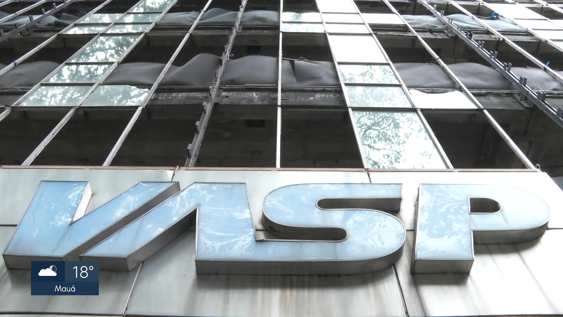 Prédio abandonado da antiga Vasp vira esqueleto vizinho ao Aeroporto de ...