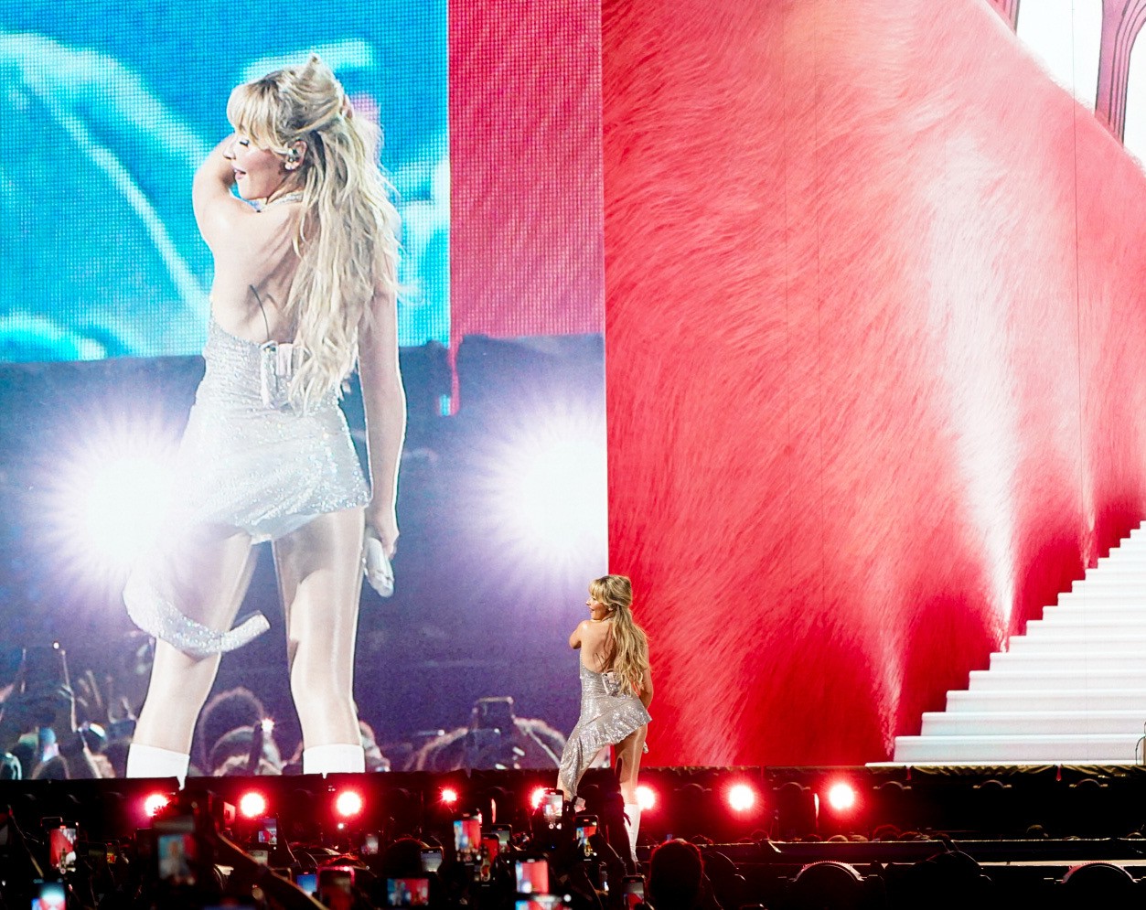 Taylor Swift abre turnê brasileira, agradece por homenagem no Cristo e ...