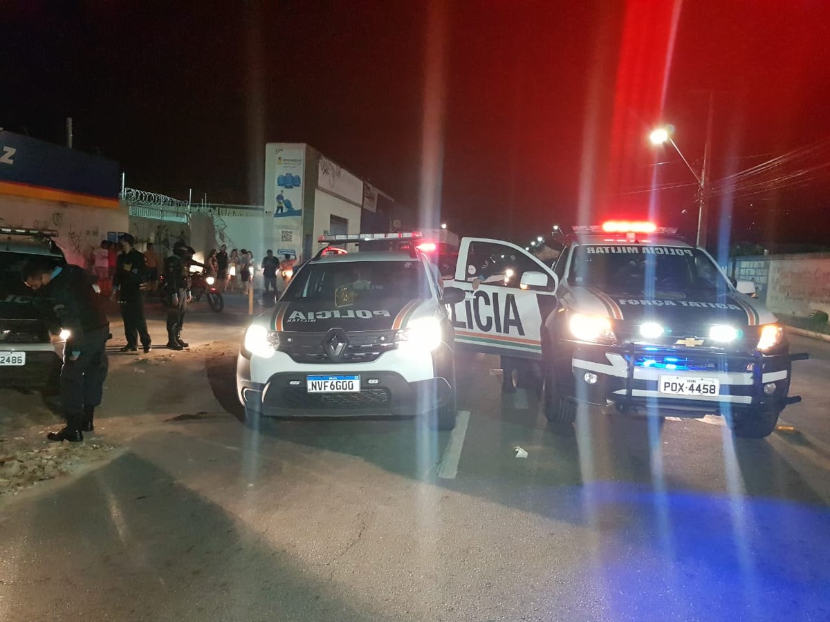 Suspeito De Assalto é Morto A Tiros E Comparsa é Preso Em Fortaleza