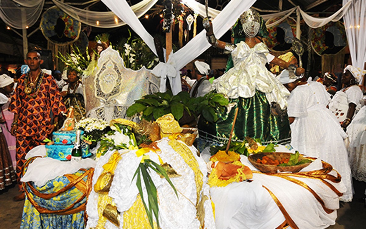 Tradição há 128 anos, festa do Bembé do Mercado vai até domingo em ...