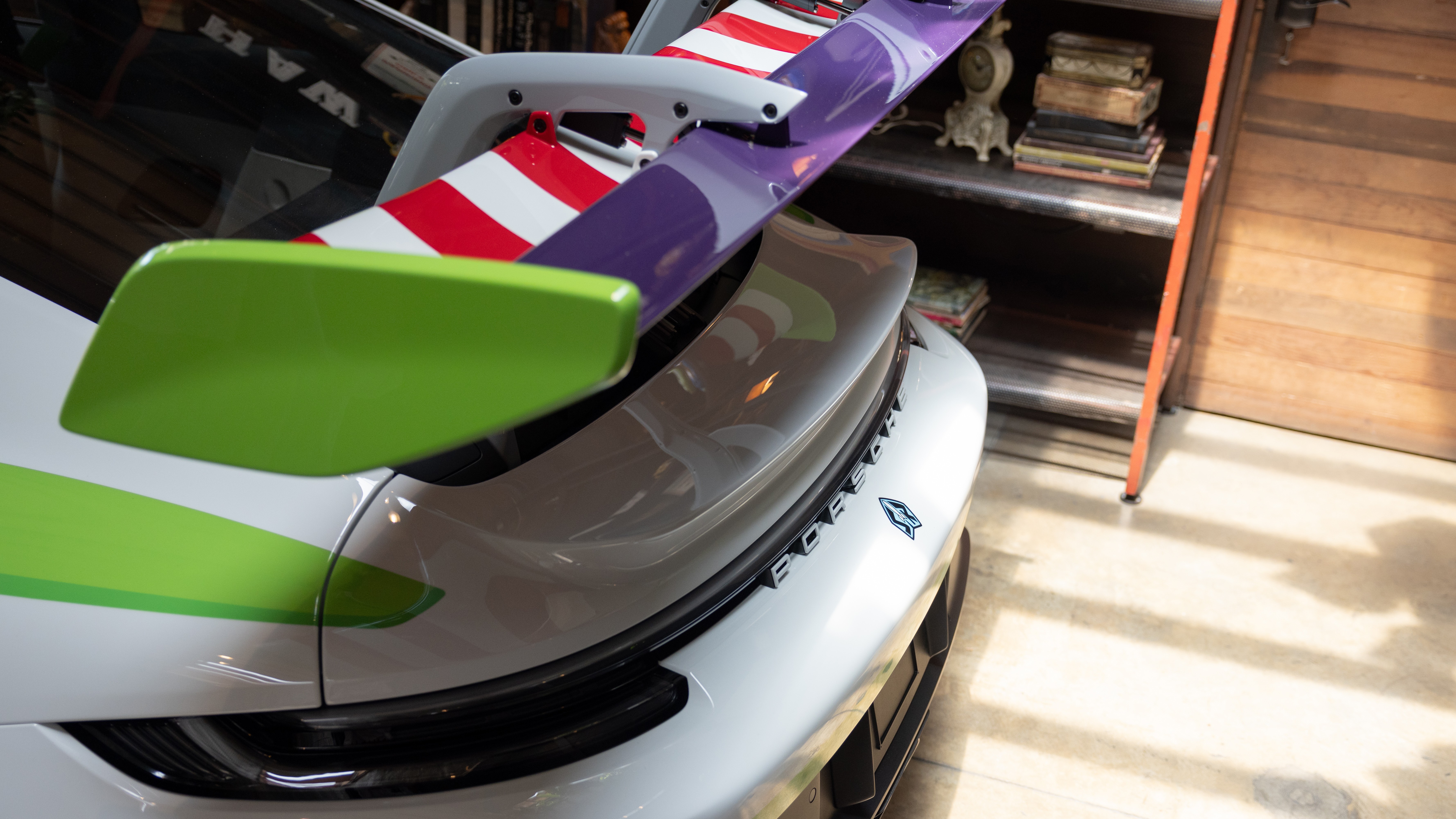 Porsche apresenta carros inspirados em Toy Story 5 no tapete vermelho | G1