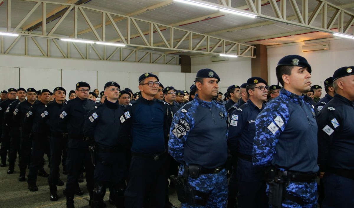 Mais de 62 mil candidatos prestam concurso para Guarda Municipal de ...