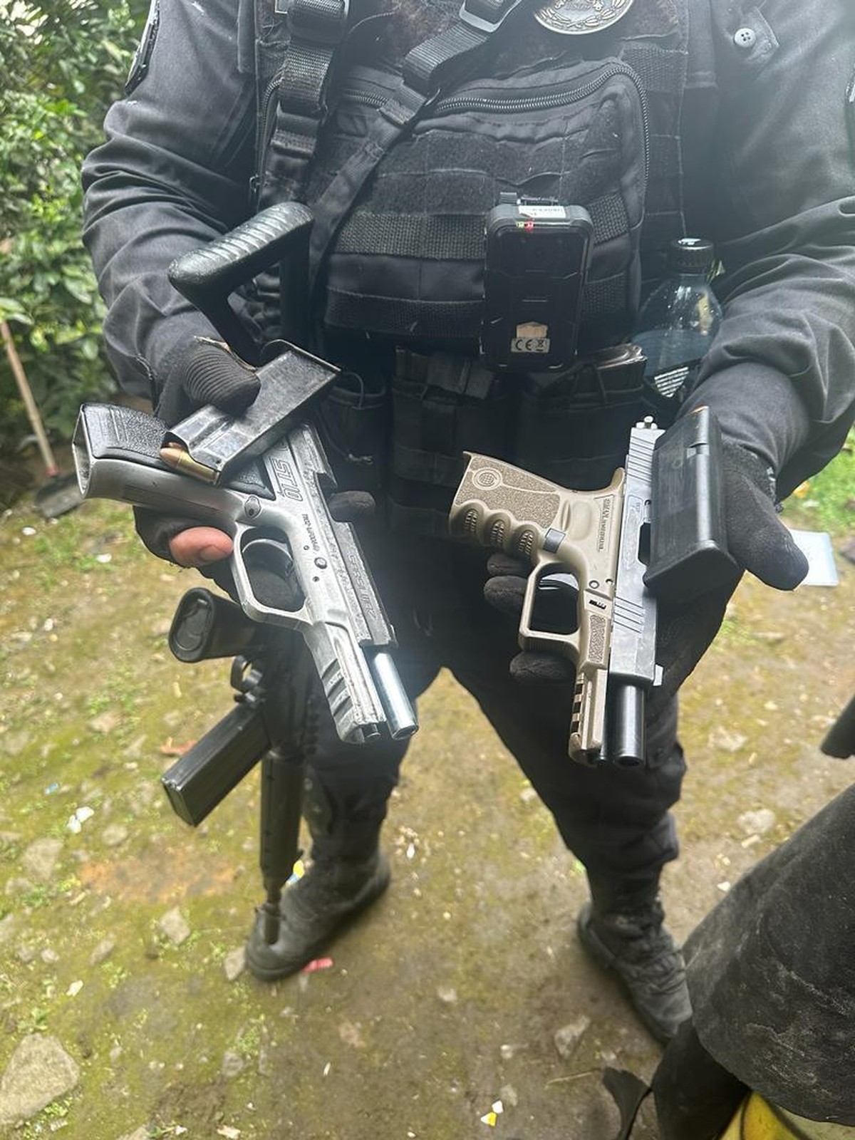 Suspeitos de envolvimento com o tráfico são baleados em tiroteio com a PM em Angra dos Reis ...