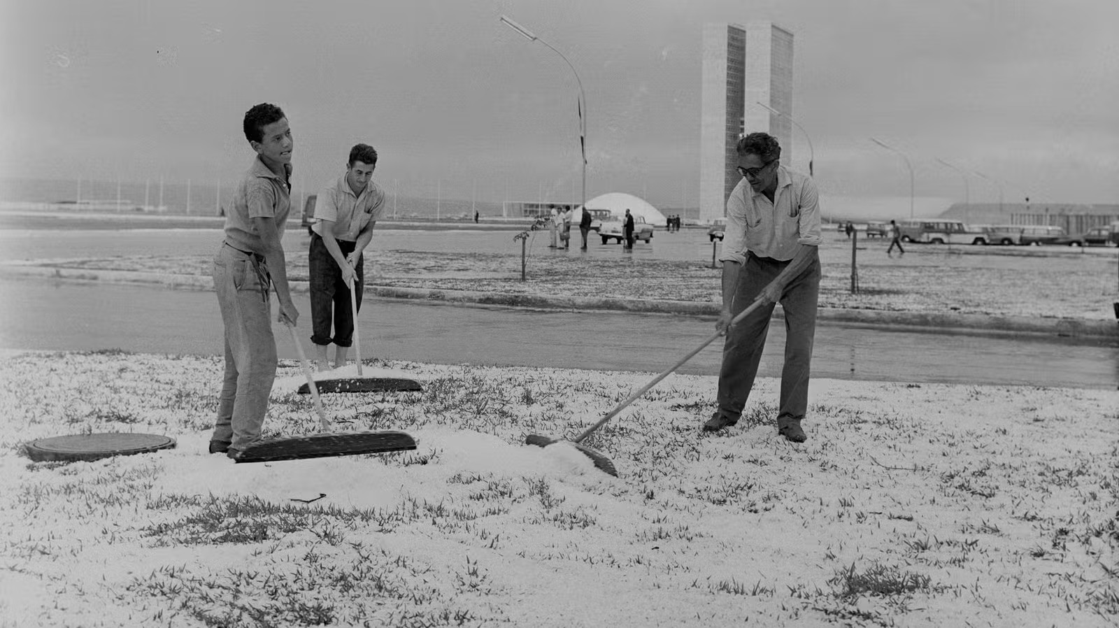 'Neve' em Brasília: veja FOTOS do dia em que a capital ficou coberta de ...