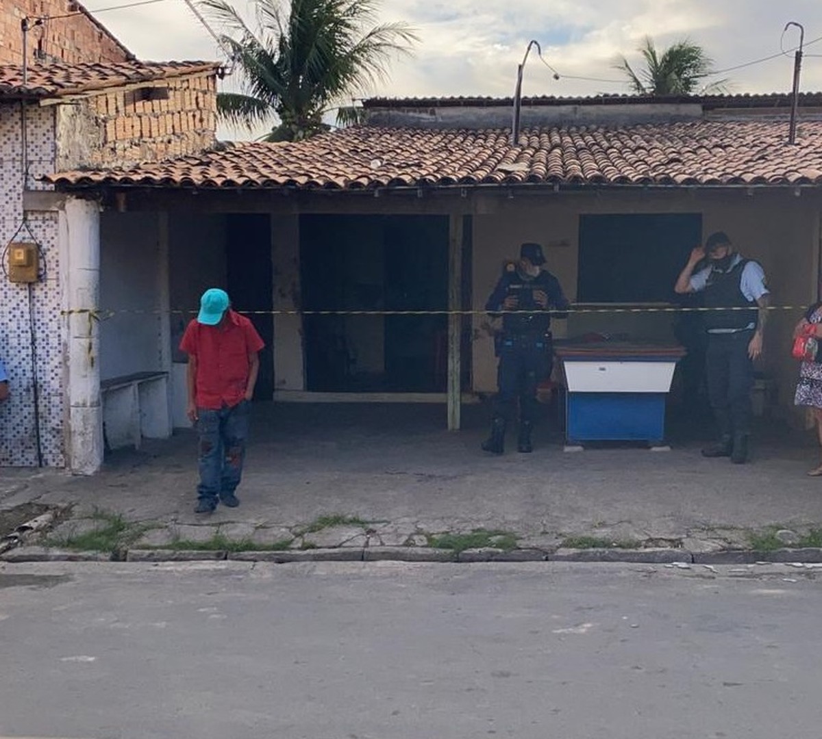 Homem é Perseguido E Morto A Tiros Dentro De Bar Na Grande Fortaleza