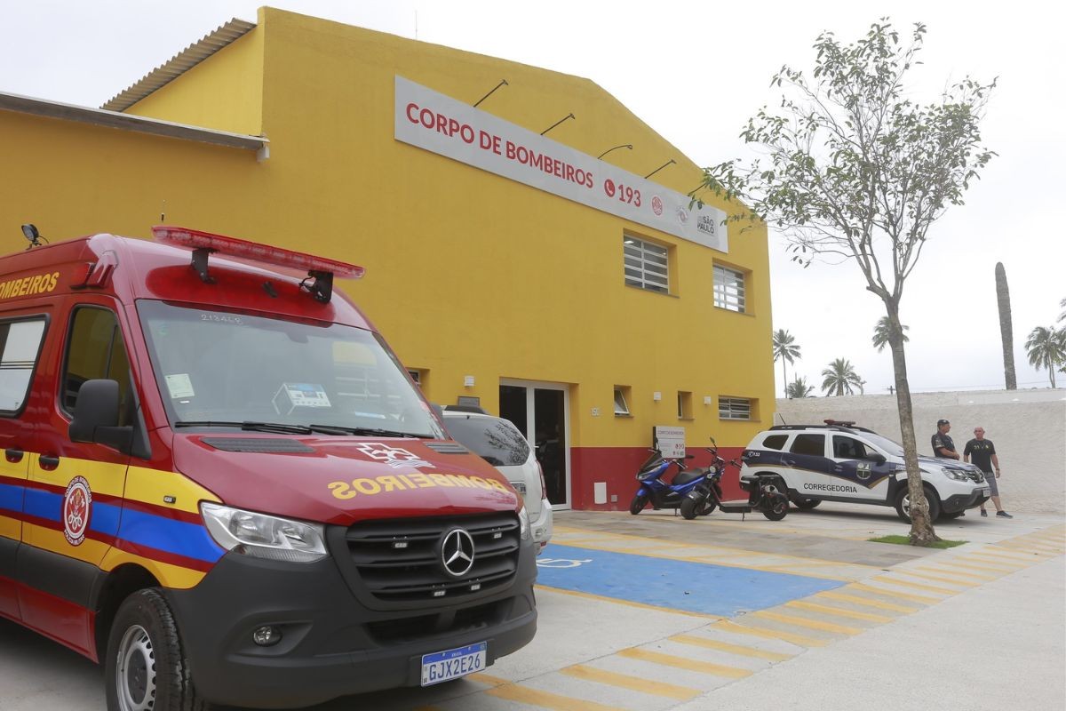 Corpo de Bombeiros abre 438 vagas para guarda-vidas na Baixada Santista ...