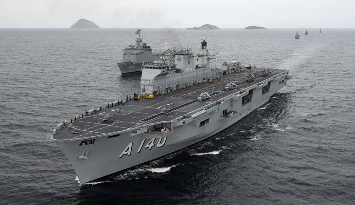 Navios da Marinha são abertos para visitação no Porto de Santos, SP ...
