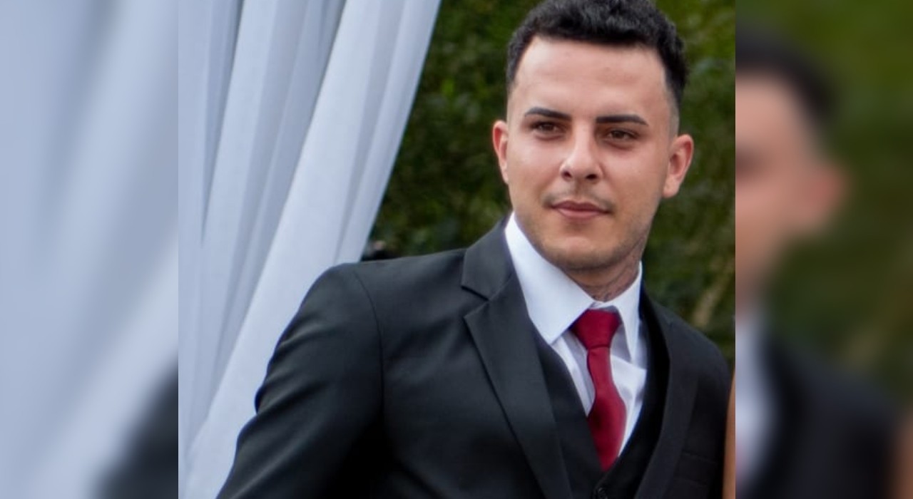 Corpo de cabeleireiro que morreu em Portugal é sepultado em Mairinque | G1