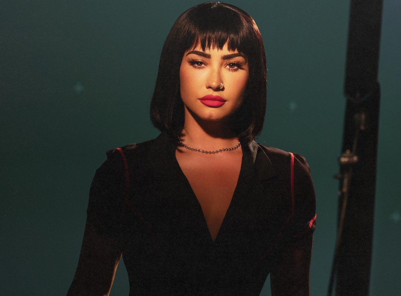 Perfil falso de Demi Lovato como estudante de universidade de SC em ...