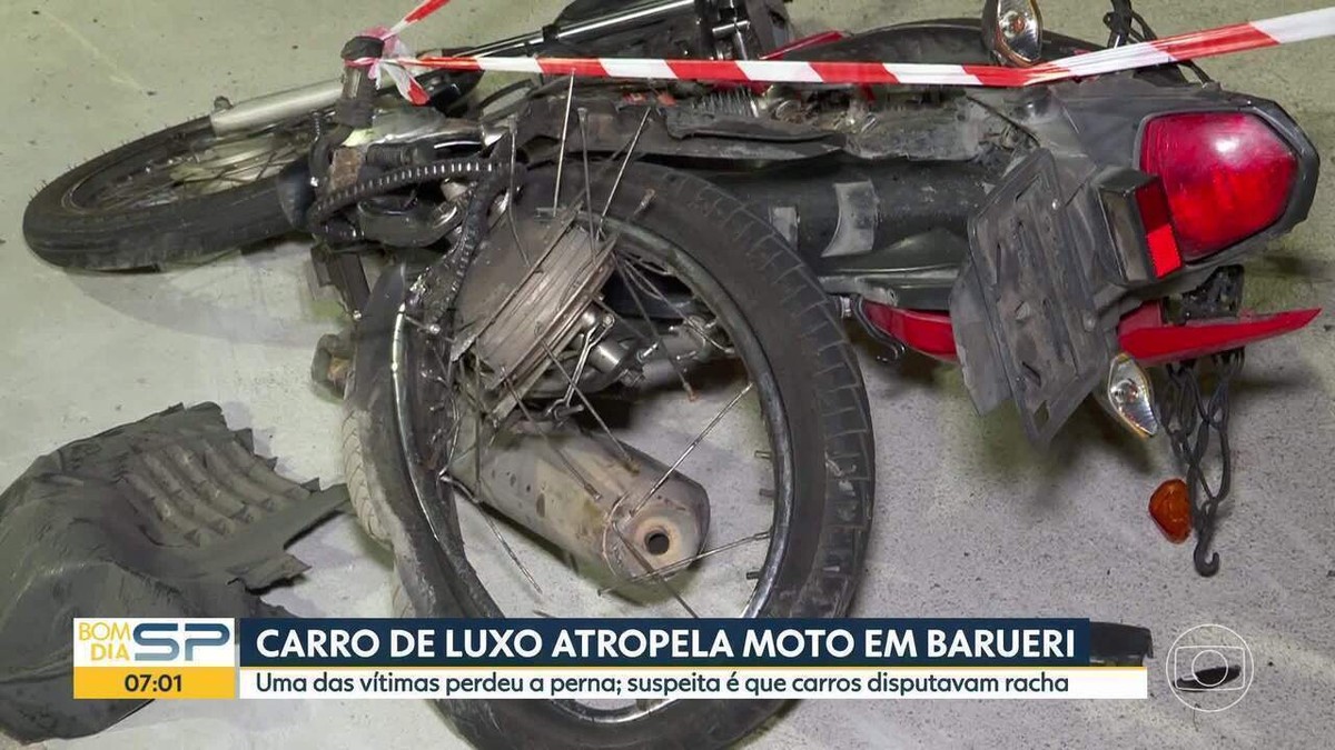 Motorista de carro de luxo atropela motociclista na Grande SP e foge sem prestar socorro; garupa ...