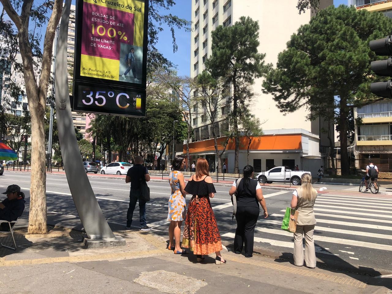 Após dia mais quente do inverno, SP continua com temperaturas altas ...