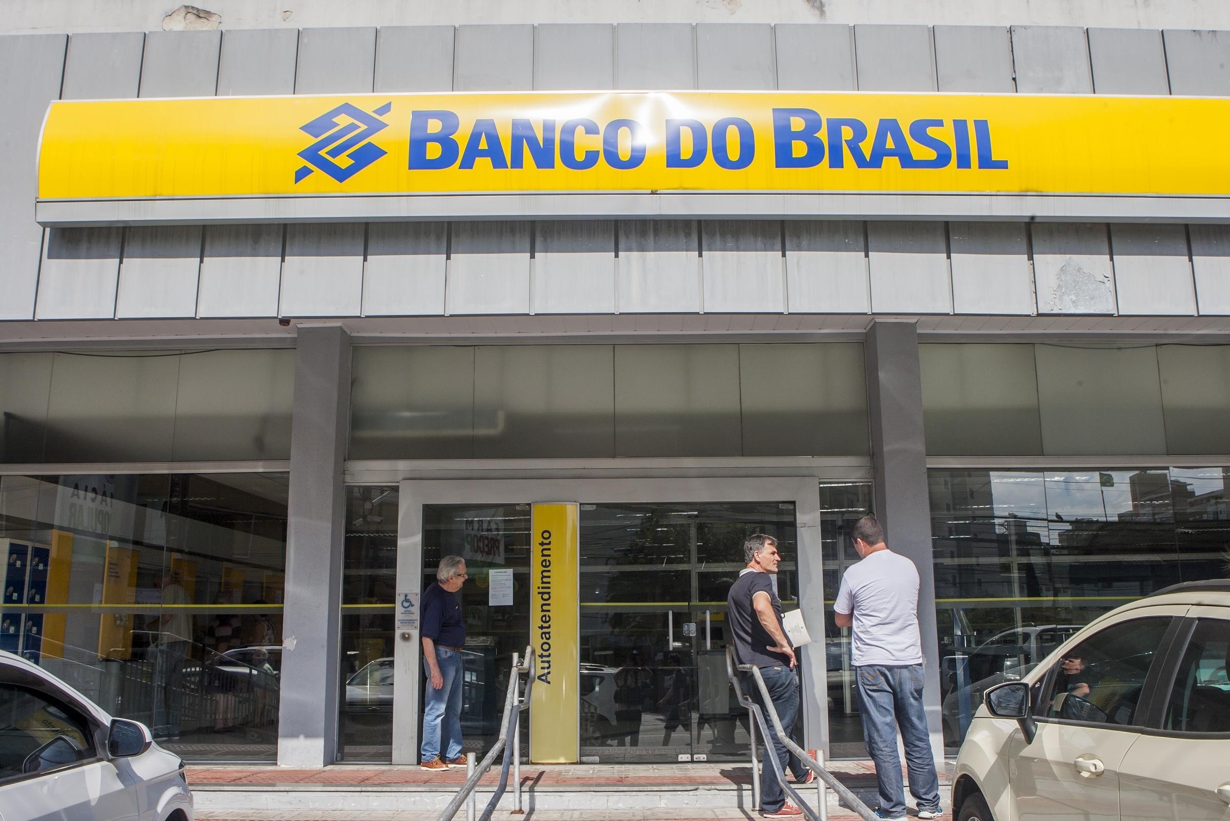Banco do Brasil abre concurso para 6 mil vagas com provas em Juiz de ...
