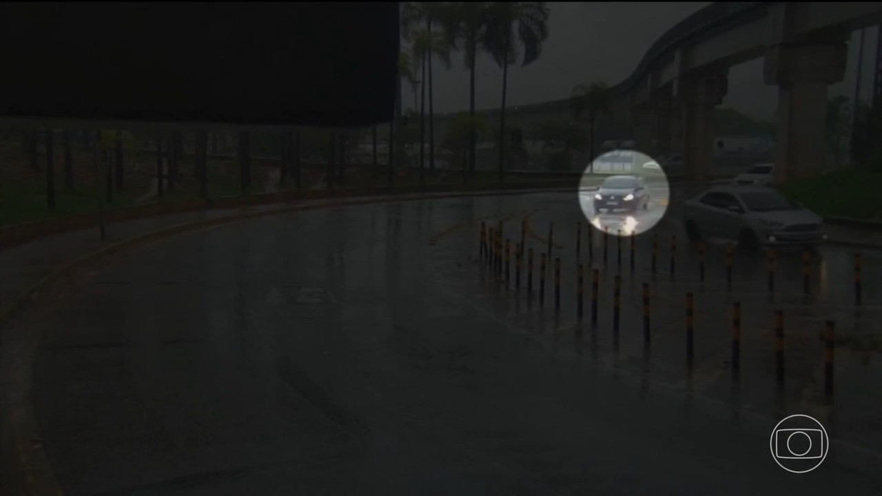 Delator do PCC: novo vídeo mostra carro de atiradores dando voltas no aeroporto perto de ônibus ...