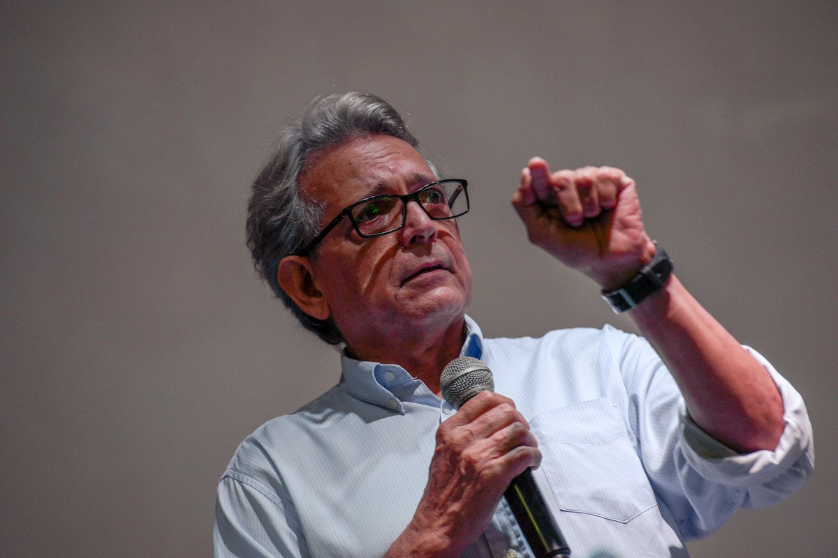 Pauderney Avelino deve assumir vaga na Câmara Federal após Fausto Junior ser nomeado para Sedurb ...