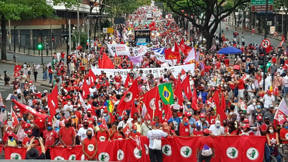 Manifestantes Fazem Ato Contra Bolsonaro Em Belo Horizonte Fotos