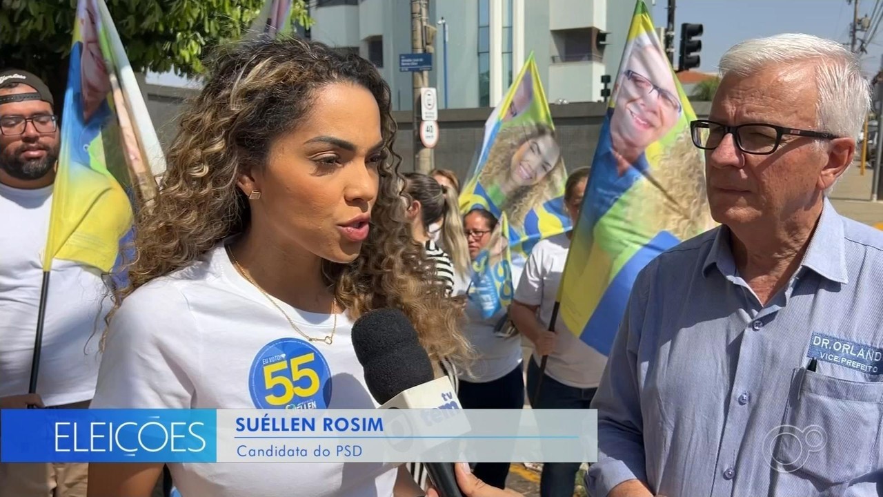 Candidata à reeleição em Bauru, Suéllen Rosim caminha pela Avenida ...
