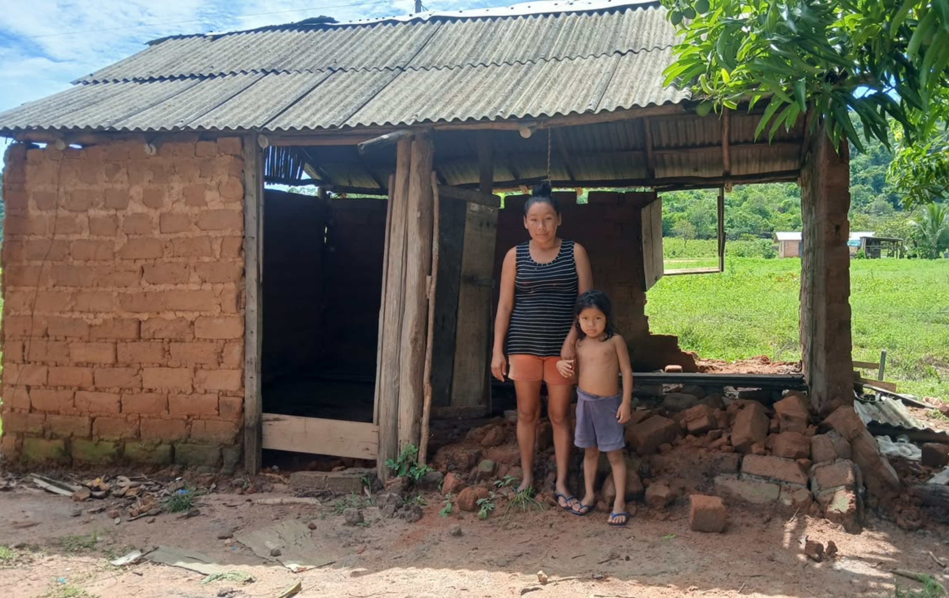 Chuvas destroem casas e indígenas ficam sem água potável por uma semana ...