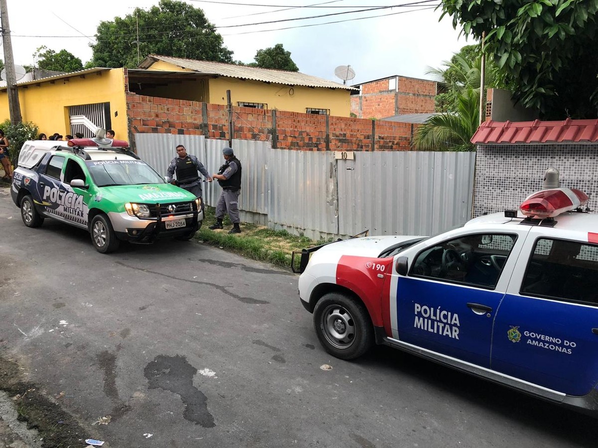 Homem é Morto A Facadas Ao Tentar Defender Ex Mulher De Agressões Do