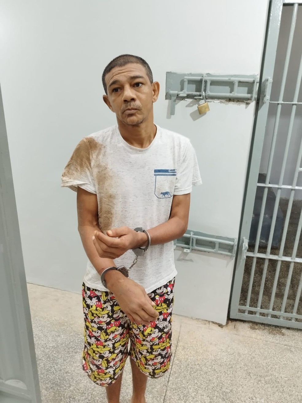 Notícias | Homem é morto a facadas após se recusar a trocar de canal na ...