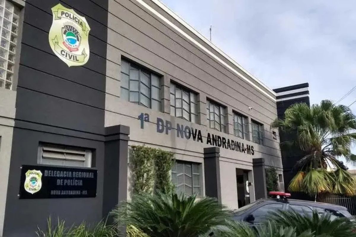 Dupla em moto atira contra grupo e mata duas pessoas em Nova Andradina | G1