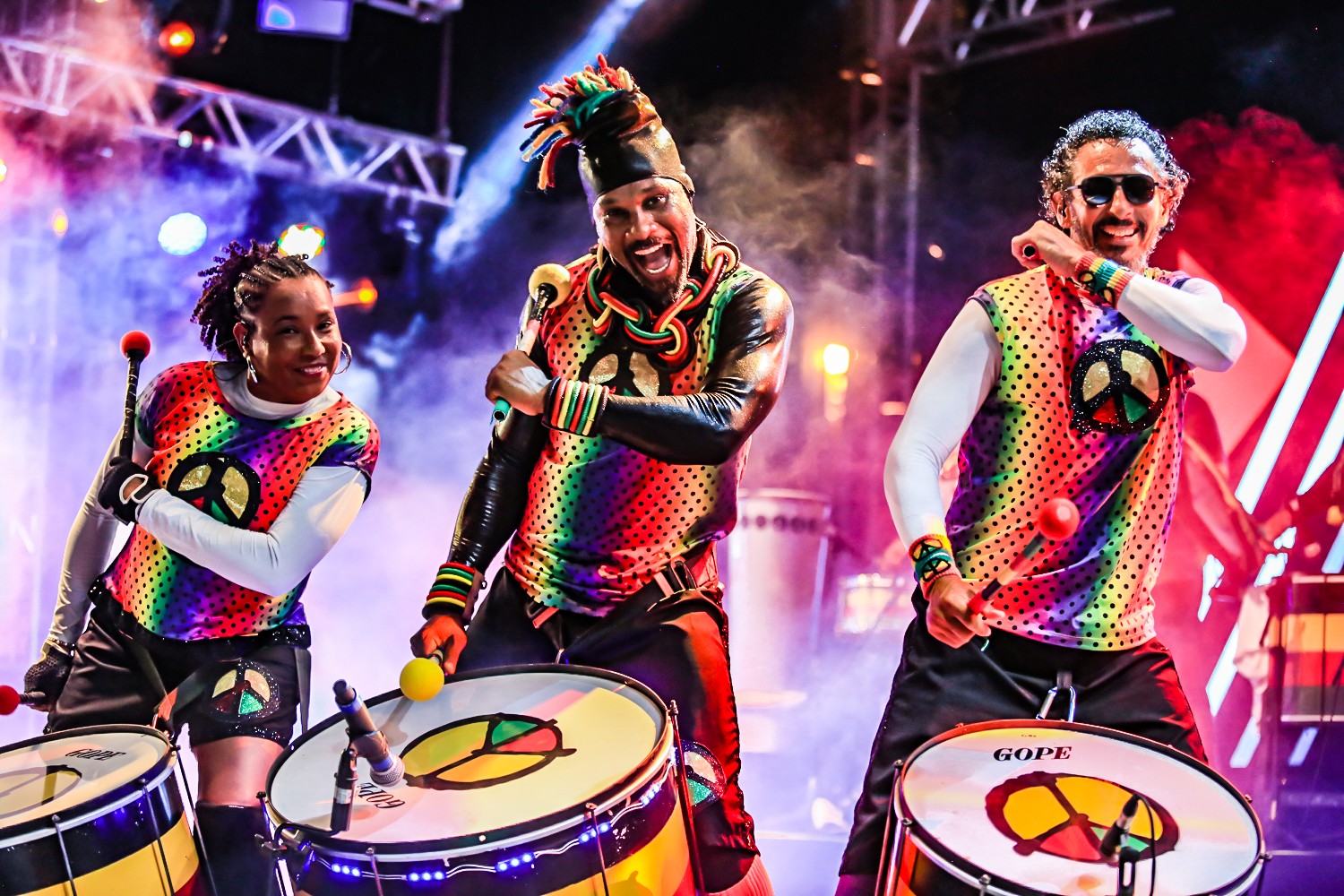 Réveillon 2023 em Vitória terá show do Olodum e queima de fogos; veja a ...
