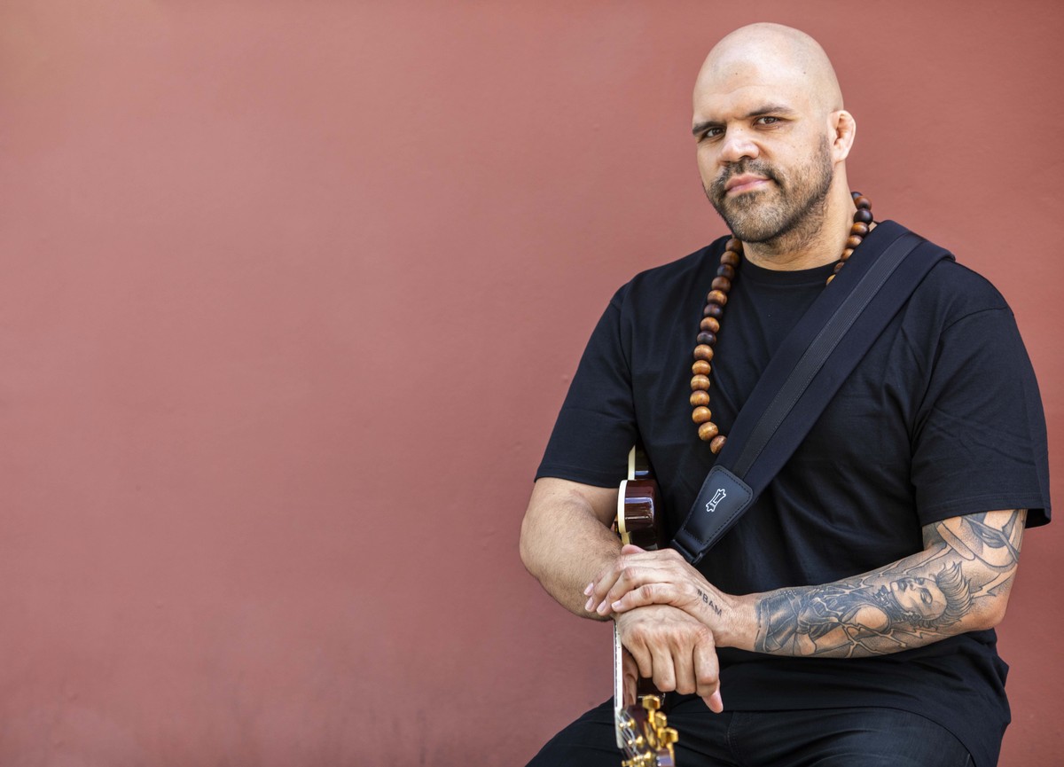 Flavio Silva reaviva ‘Dom Quixote’ de César Camargo Mariano e Milton ...