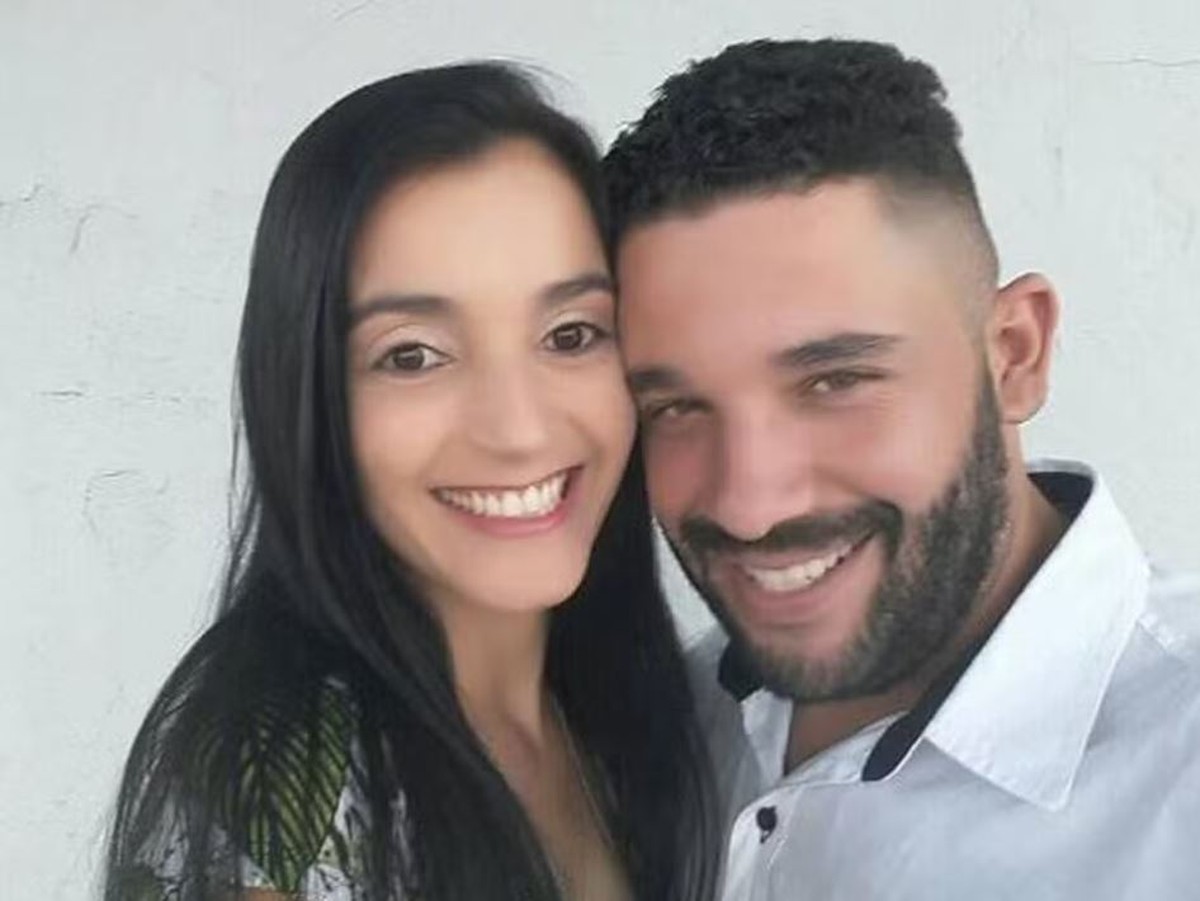 Mulher morta por marido por causa de mordida durante o sexo é sepultada ...