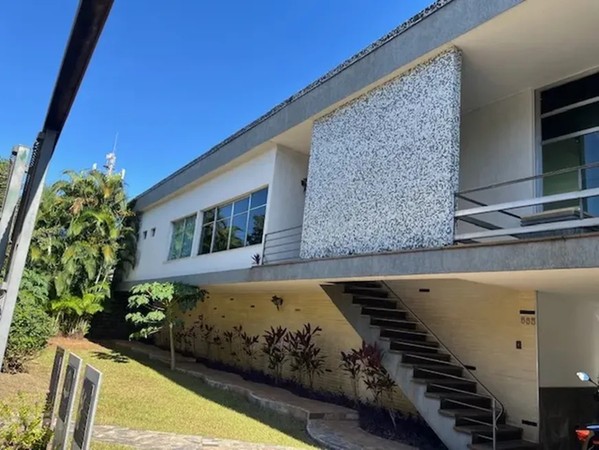 Casa de Bariani Ortêncio à venda em Goiânia | G1