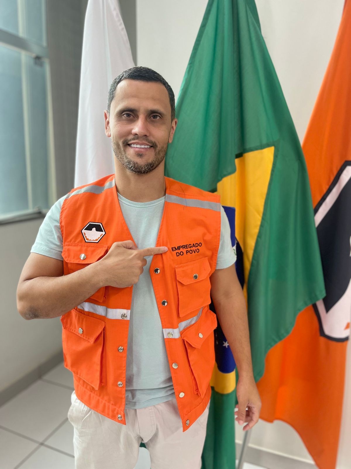 Novo oficializa candidatura de Gleidson Azevedo à Prefeitura de Divinópolis | G1