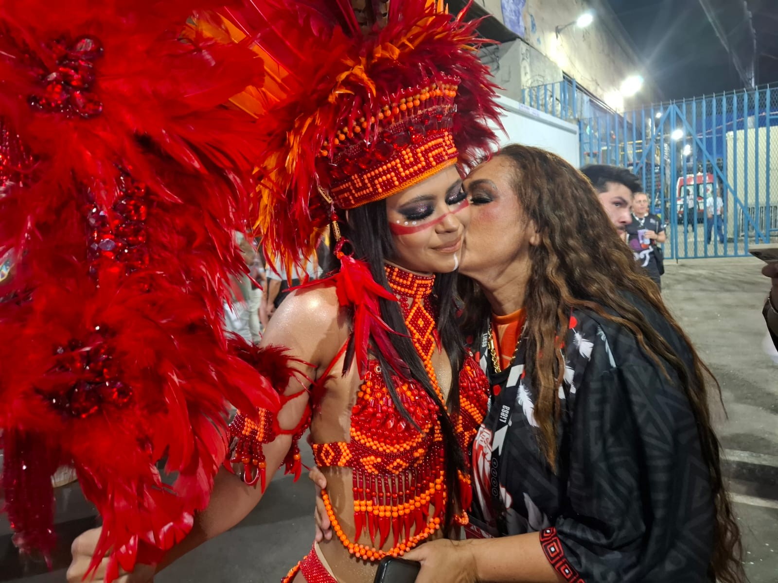 ‘Este carnaval é de superação’, diz Wenny Isa, irmã de Lexa