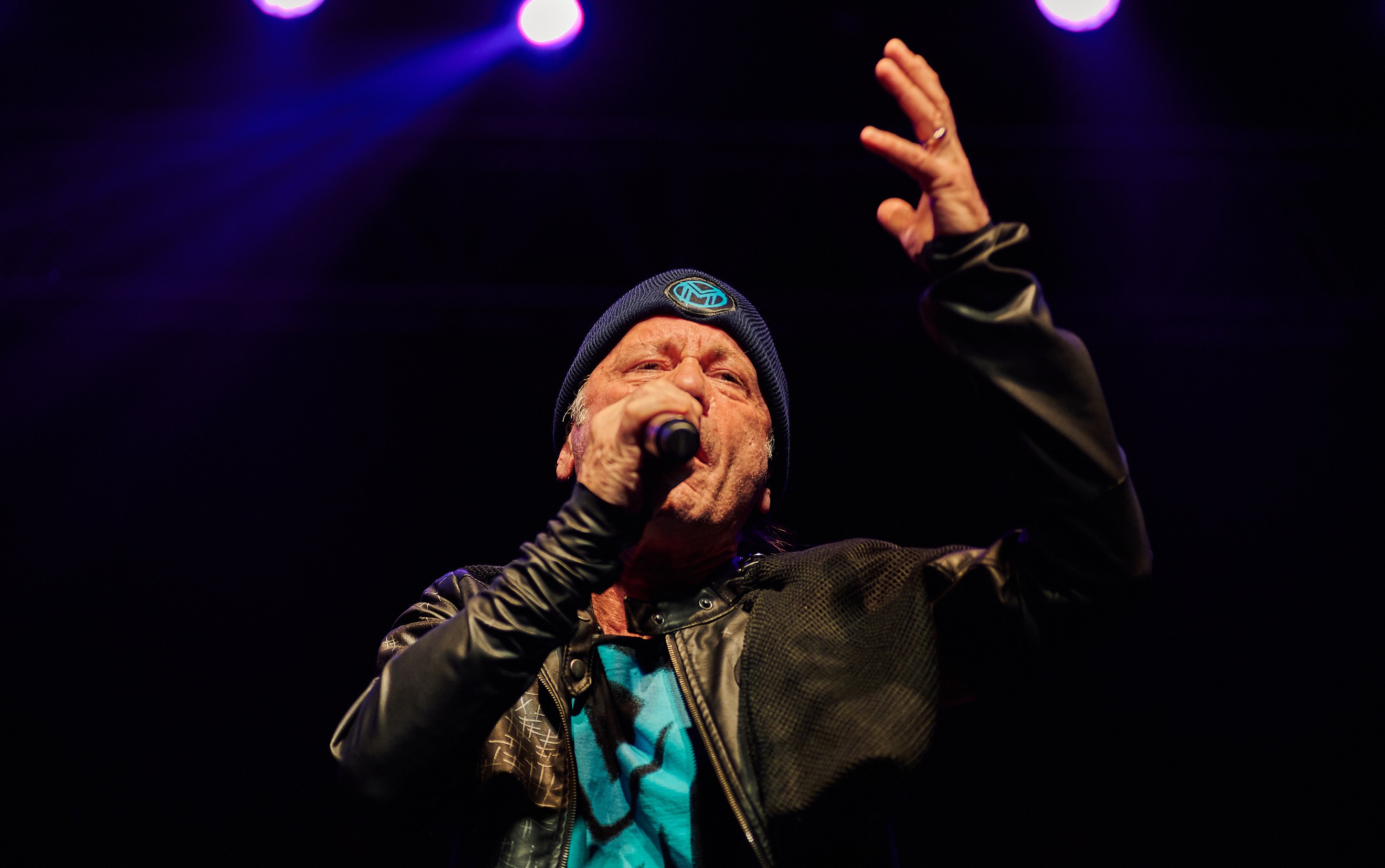 Bruce Dickinson faz show 'quente' na apresentação de 'The Mandrake ...