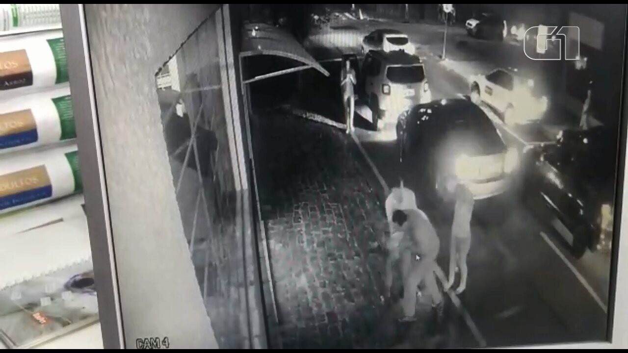 Criança se engasga com bala após batida e é socorrida por PM em Ponta ...