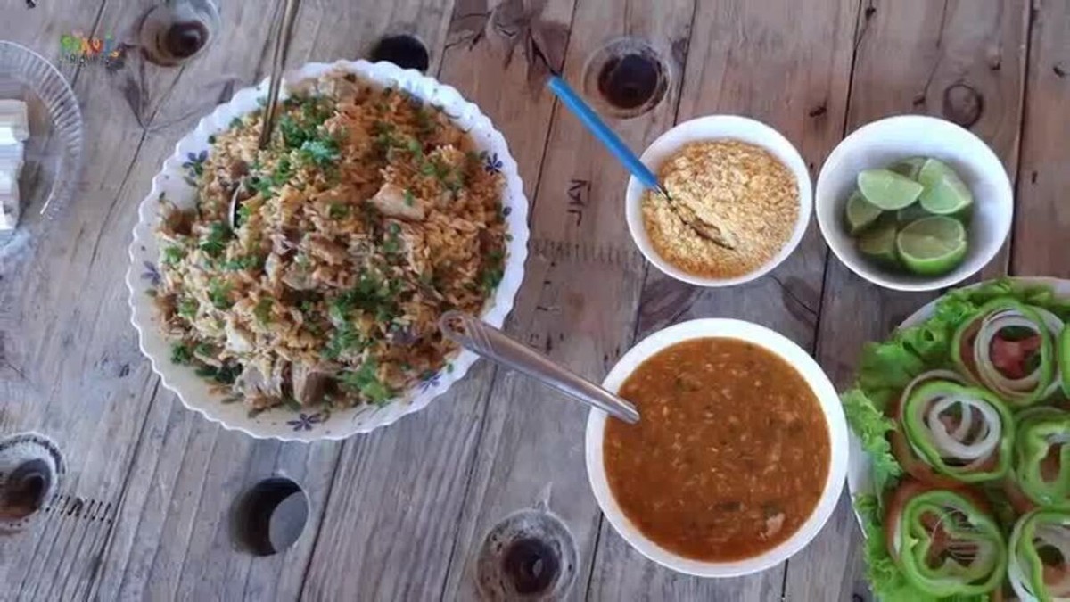 Mãe e filha ensinam a preparar a receita de Maria Isabel de peixe ...