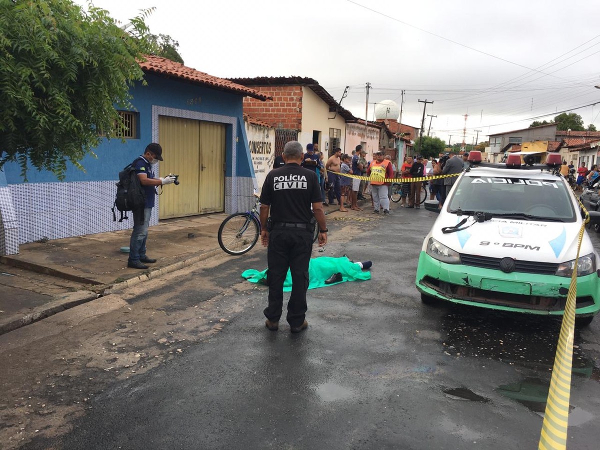 Vigilante é Morto A Tiros Após Reagir A Tentativa De Assalto Na Zona