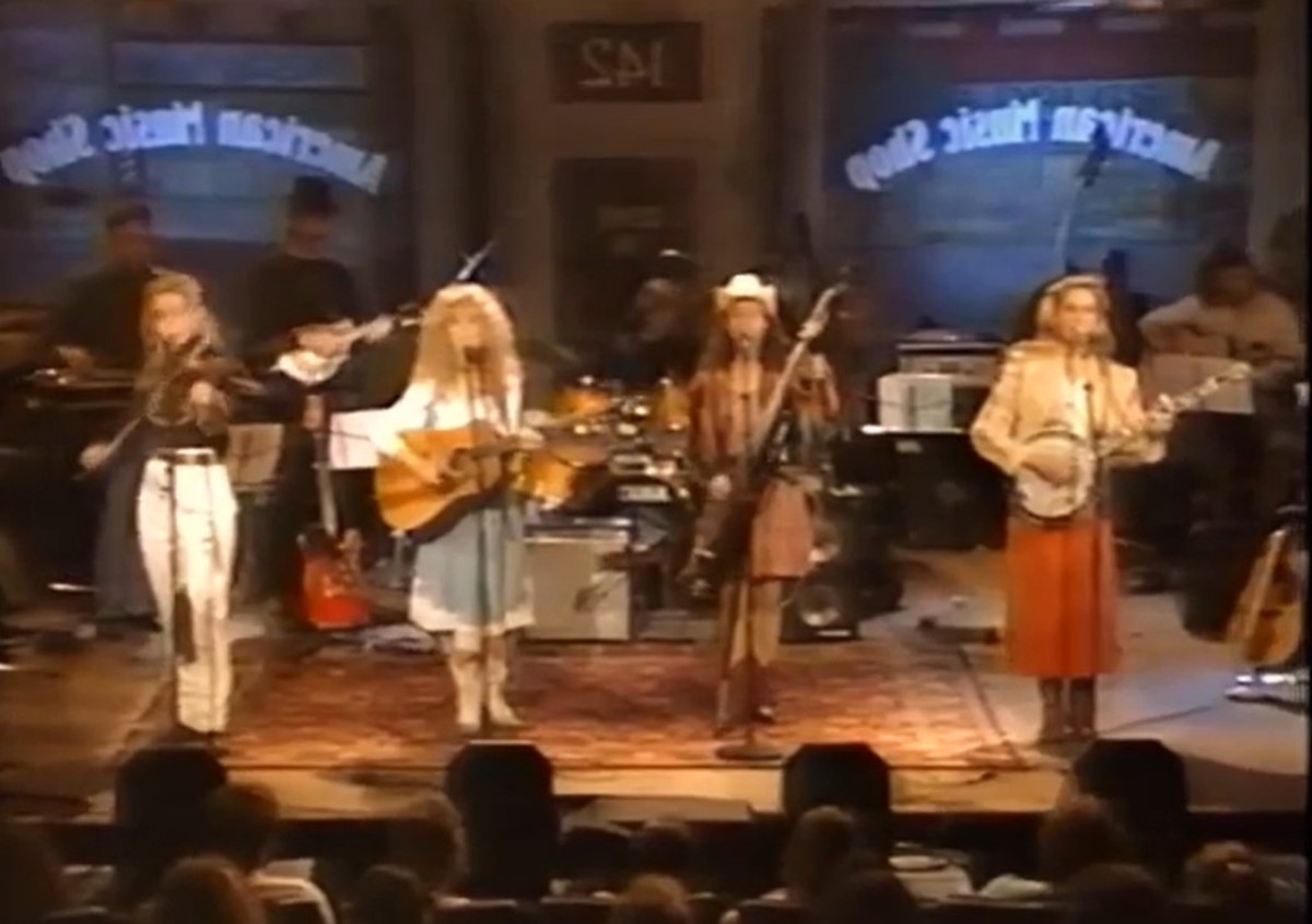 Laura Lynch, uma das fundadoras do trio Dixie Chicks, morre em acidente ...