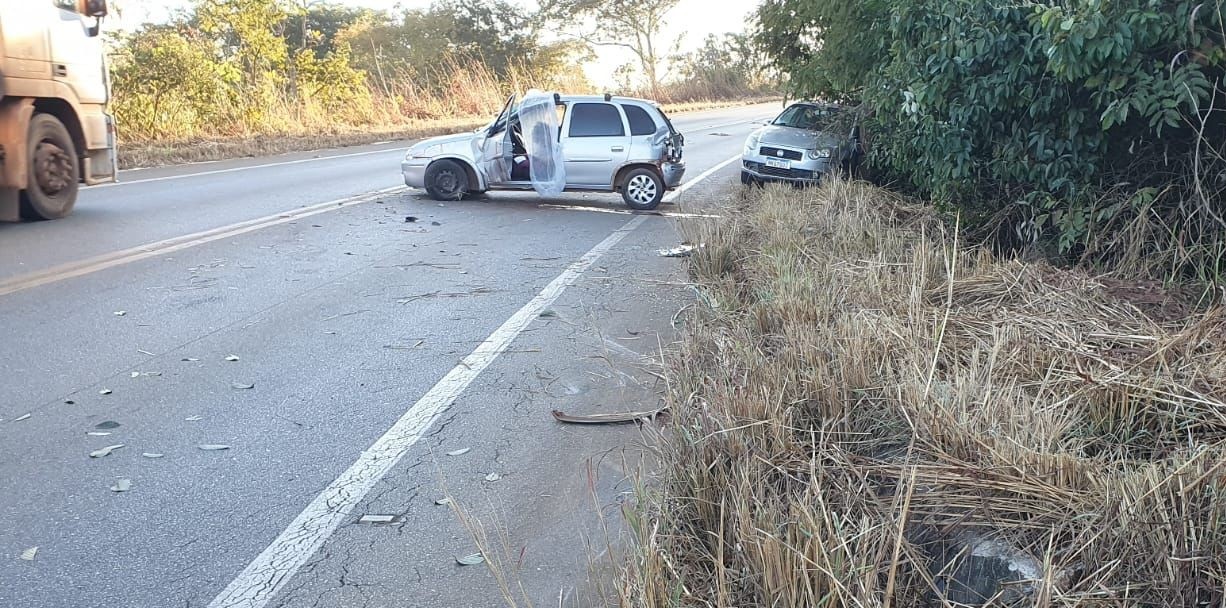 Motorista morre após carro rodar e bater em canaleta na MG-188 em Coromandel | Triângulo Mineiro ...