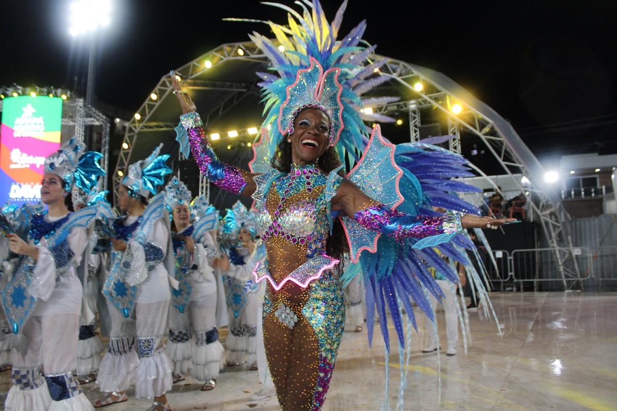 FOTOS: veja como foi o segundo dia de desfiles das escolas de samba do Amapá | Carnaval 2024 no ...
