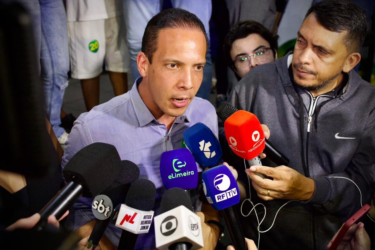 Prefeito Murilo Félix exonera 469 comissionados e funções gratificadas ...