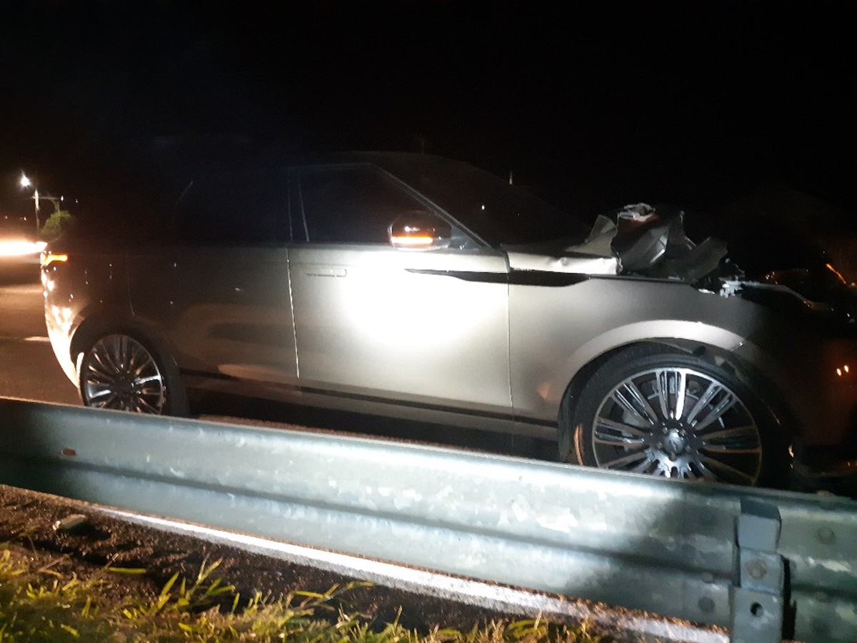 Pedestre morre após ser atropelado por carro de luxo em rodovia de SC | Santa Catarina | G1