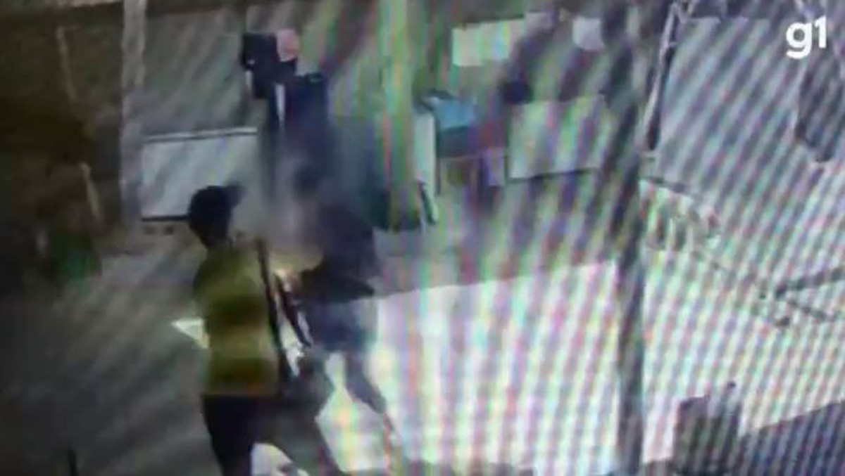 Mulher é Indiciada Por Homicídio Qualificado Por Amarrar E Matar Ex