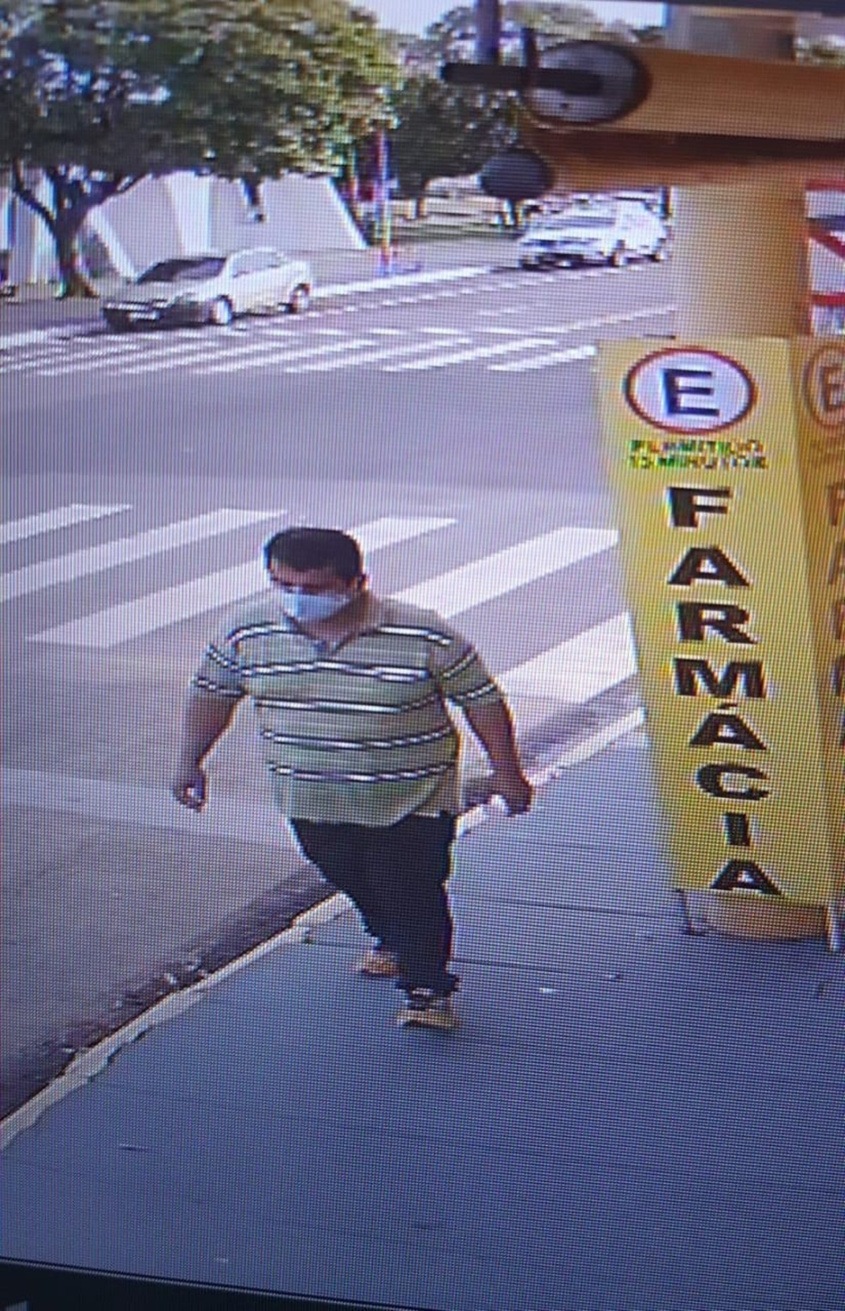 Suspeito De Matar Mulher E Enteada De 9 Anos Em Sp é Visto Passeando Em
